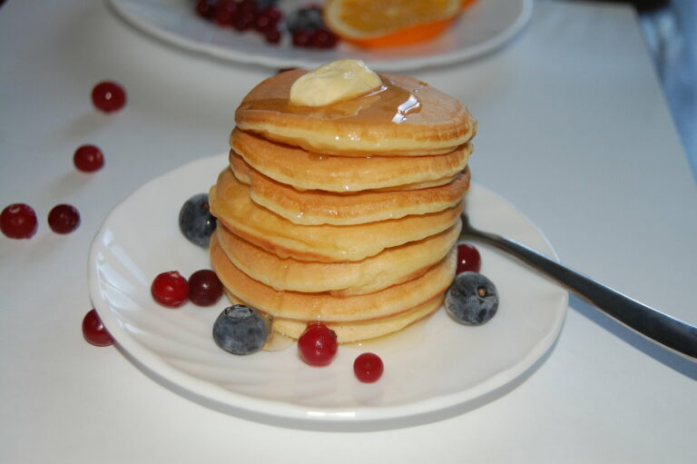 Fluffy Buttermilk Pancakes Recipe