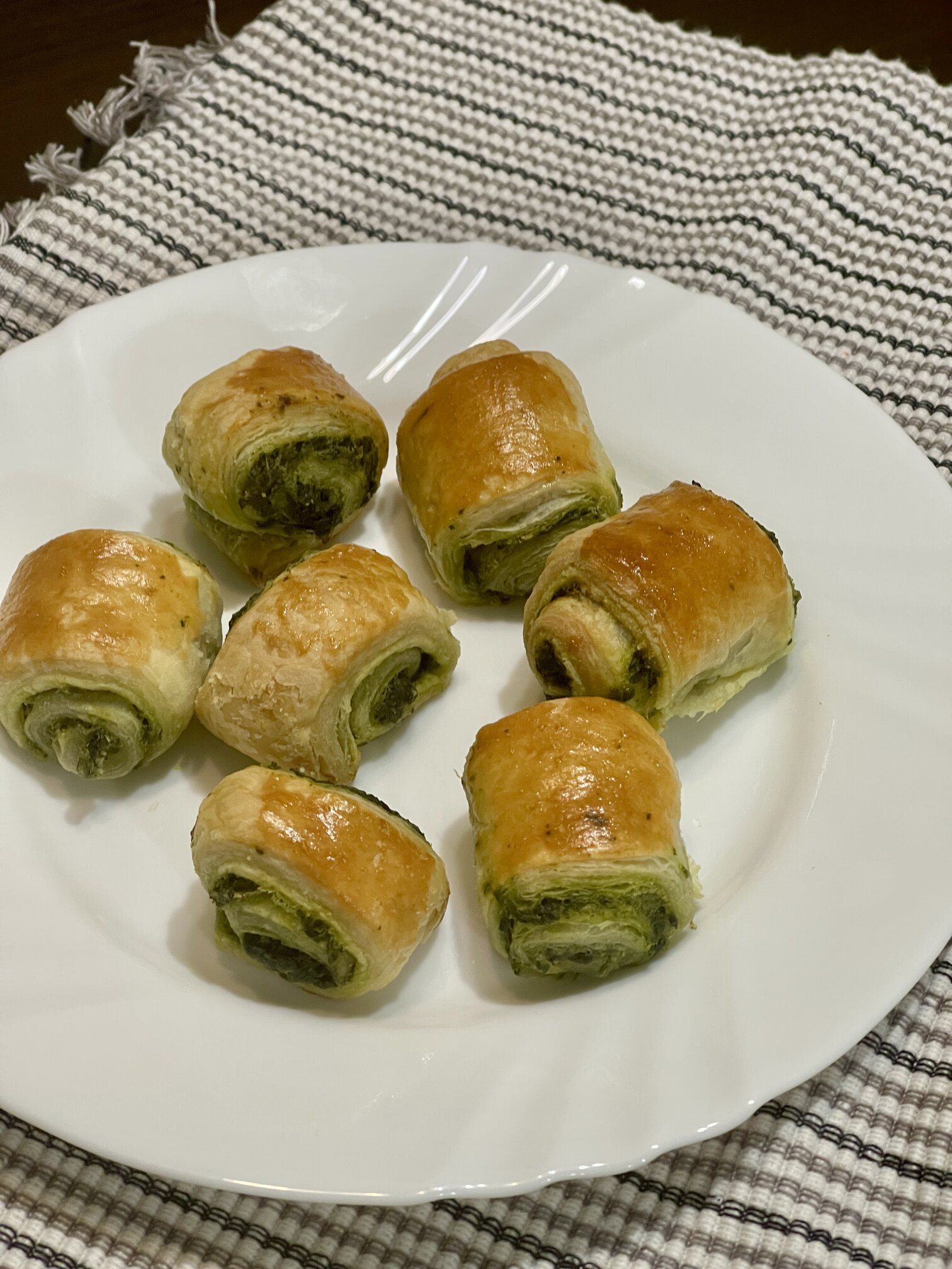 Spinach Ricotta Rolls