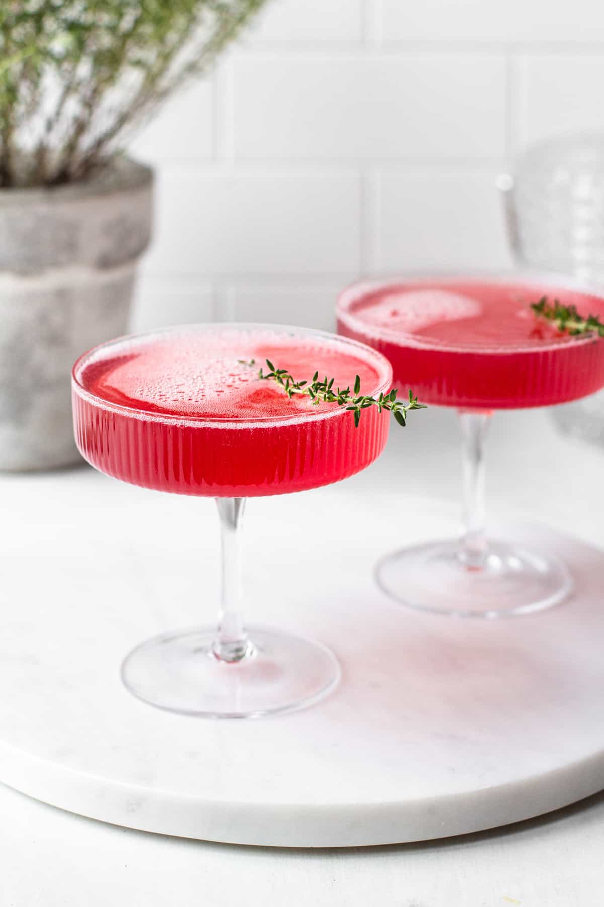 30 Festive Holiday Cocktail Recipes to Celebrate the Season - The Best ...