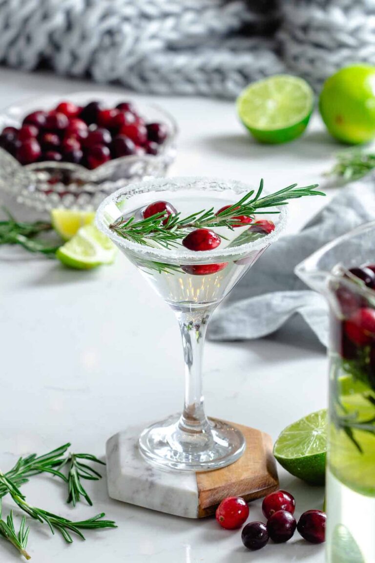 30 Festive Holiday Cocktail Recipes to Celebrate the Season - The Best ...