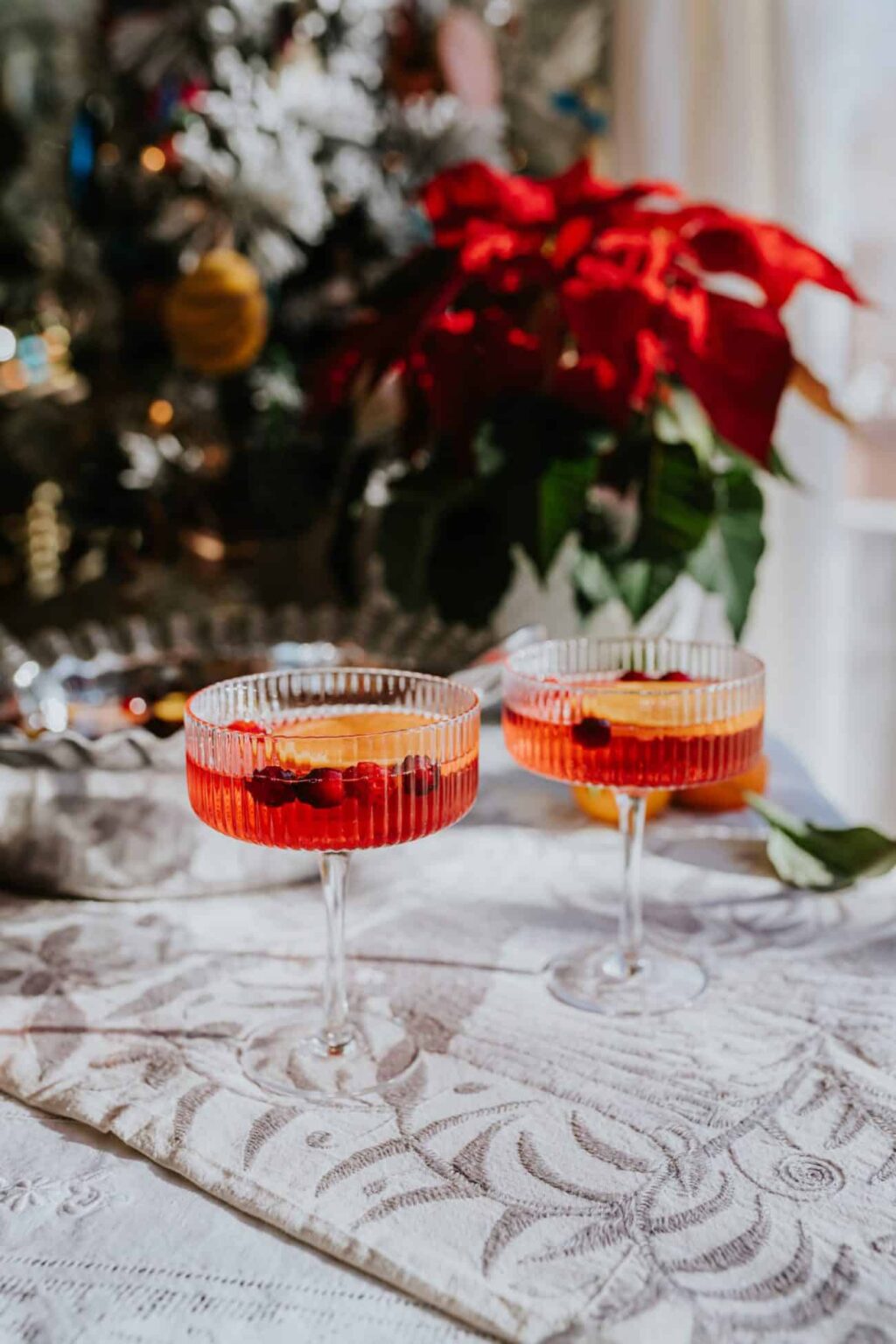 30 Festive Holiday Cocktail Recipes to Celebrate the Season - The Best ...