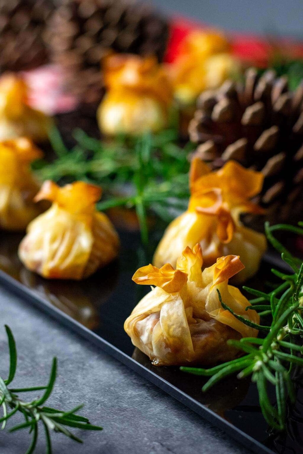 25 Christmas Finger Food Appetizers and Snacks